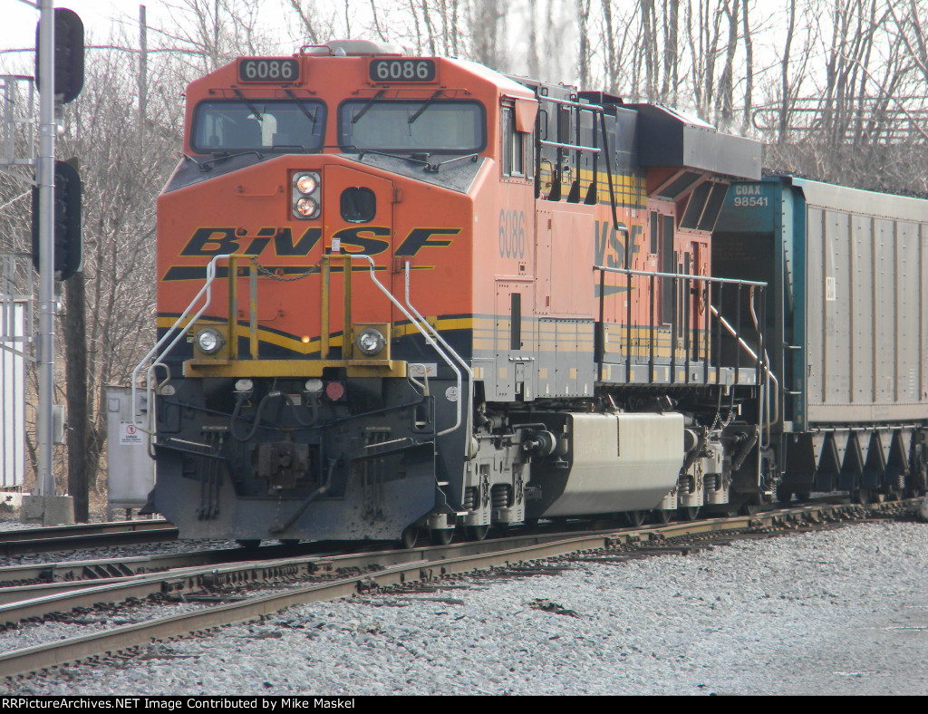 BNSF 6086